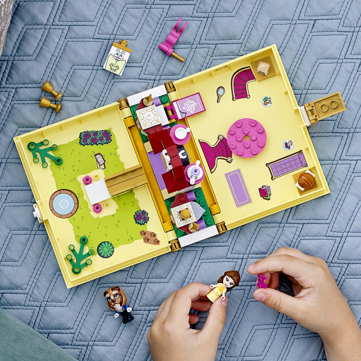 LEGO® Disney Princess™ 43177 Les aventures de Belle dans un livre de contes